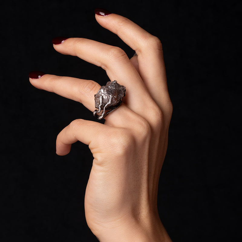Solange Azagury-Partridge Storm Ring with Labradorite